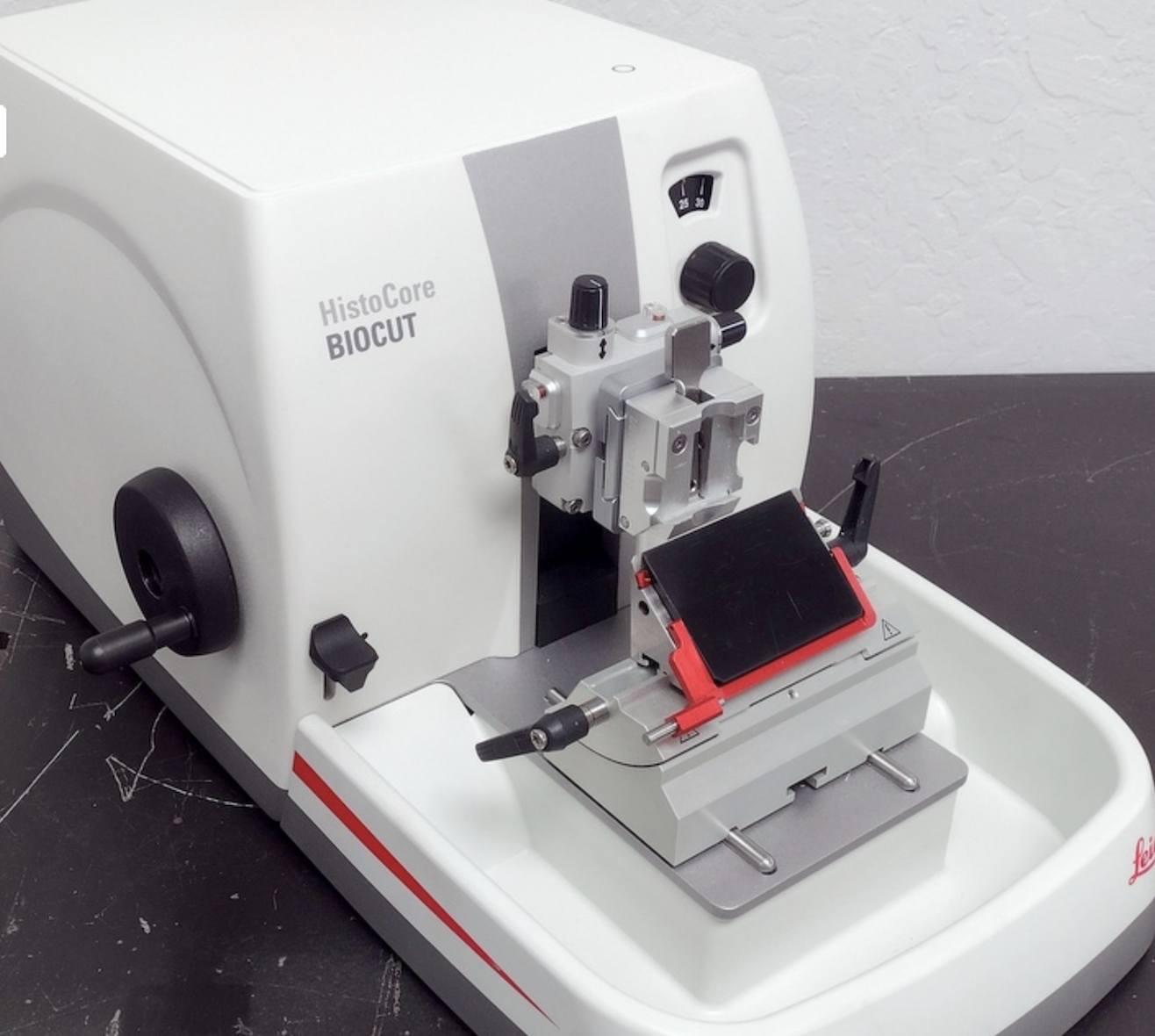 Histology and Pathology: Leica HistoCore BIOCUT Mechanical Rotary Microtome